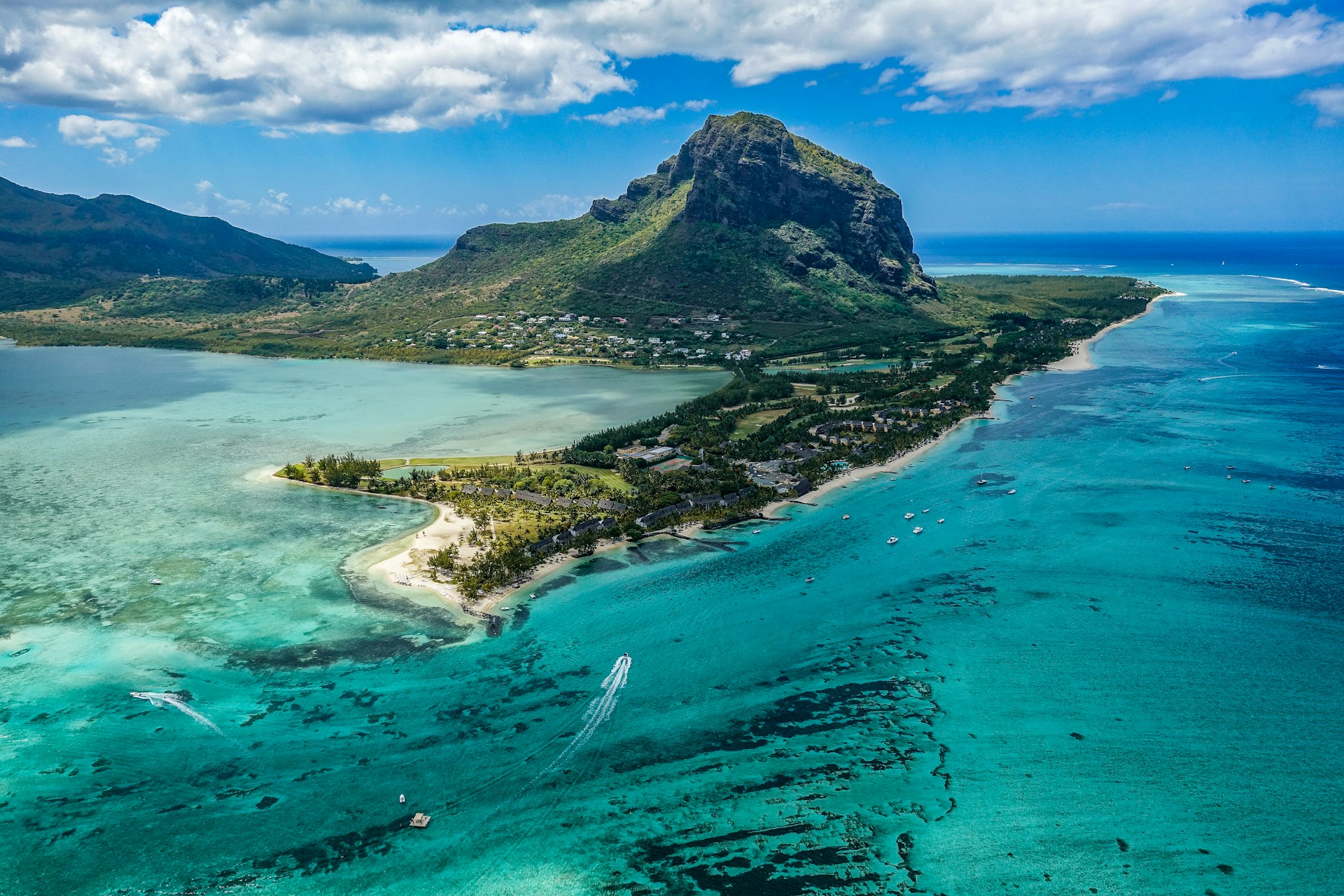 Culture in Mauritius | Heritage, Cuisine & Local Experiences